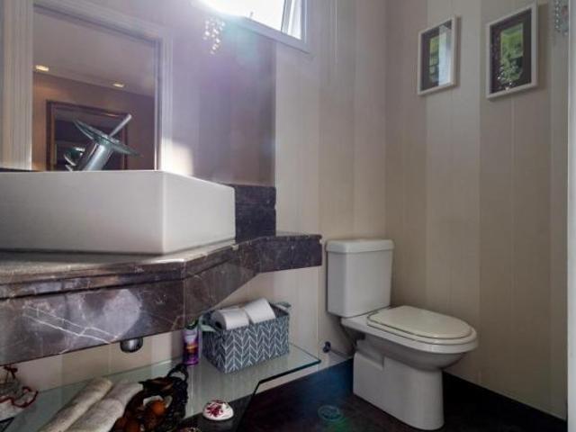 Elegante sobrado para venda em Vila Santo Estéfano com 2 quartos, sendo 2 suítes, 272m²