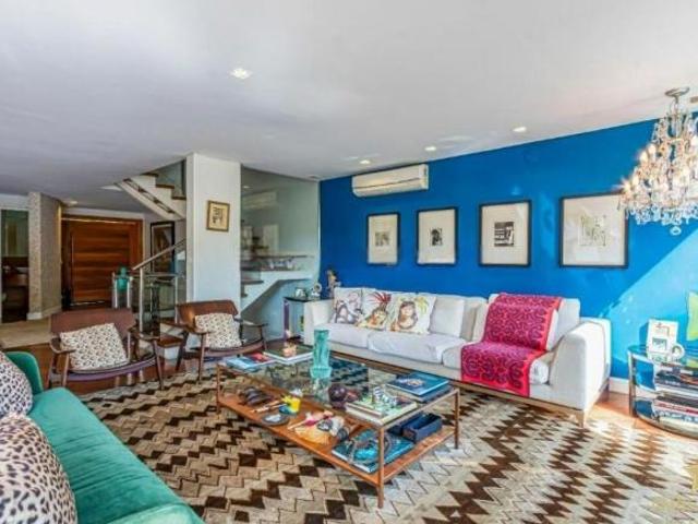 Conforto e Exclusividade em Casa de Condominio na Vila Madalena
