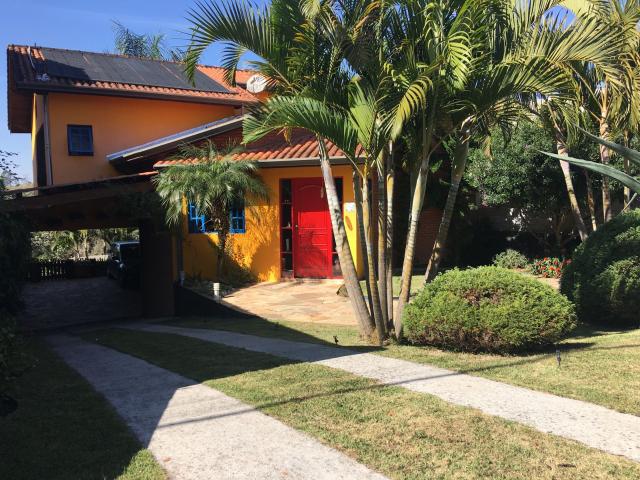 Conforto e Elegância na Casa dos Seus Sonhos!