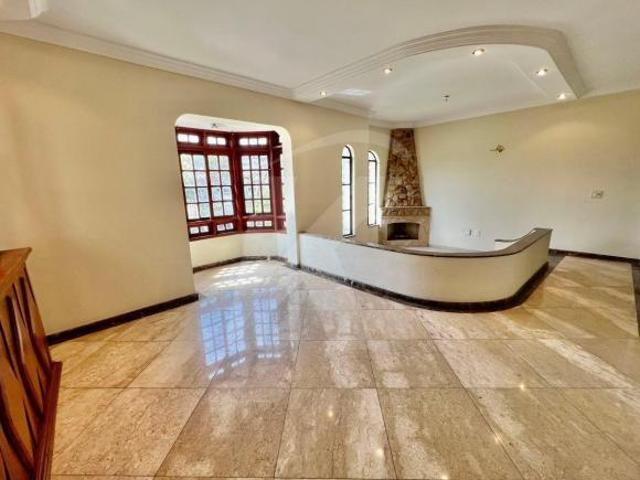 Conforto e Lazer! Casa Térrea com Piscina no Palmas do Tremembé