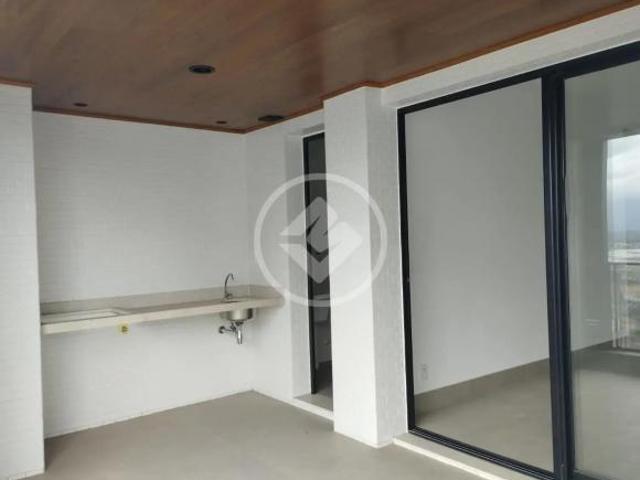 Conforto e Lazer: 1 Suíte com Varanda Gourmet no Boqueirão – Santos