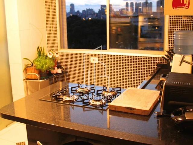 Conforto e praticidade na Vila Olímpia: Apartamento de 2 quartos, 1 banheiro e 1 vaga de garagem, 62 m² de área. Agende sua visita!Apartamento, Vila Olímpia São Paulo/SP