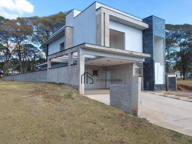 Conforto e Vista: Casa com 3 Quartos, 2 Suítes e Lazer Completo – R$ 1.600.000