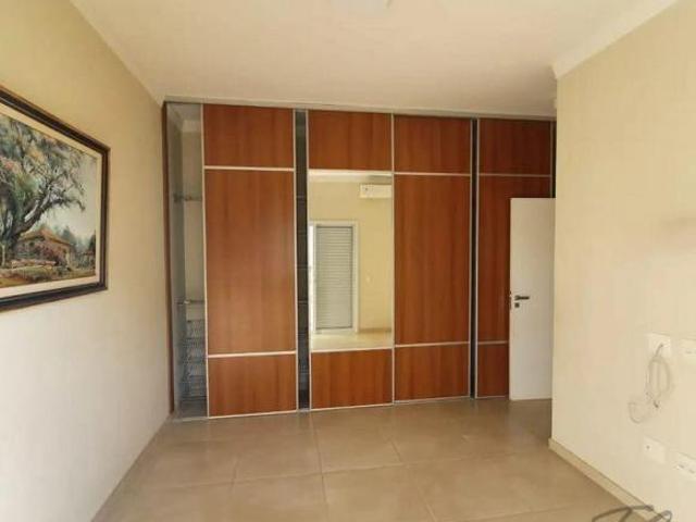 Conforto, Luminosidade e Funcionalidade! Casa Terrea no Villa dos Inglezes