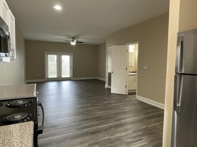 Congaree Villas 3 Bedroom Apartment for Rent at 2490 Fish Hatchery Rd, Cayce, SC 29172 West Columbia