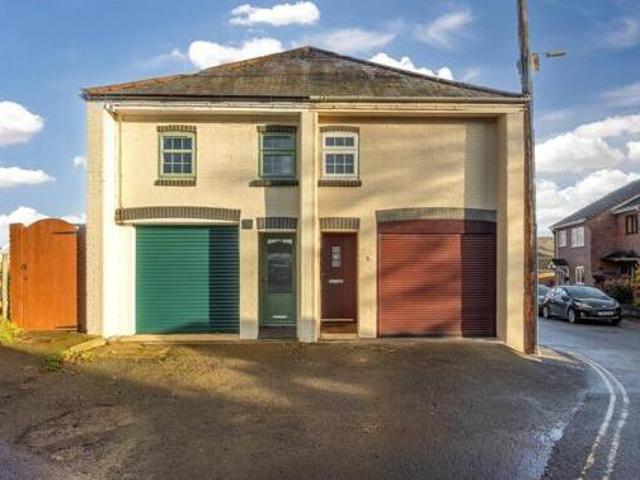 Conger Lane, Toddington, 2 Bedroom Semi detached