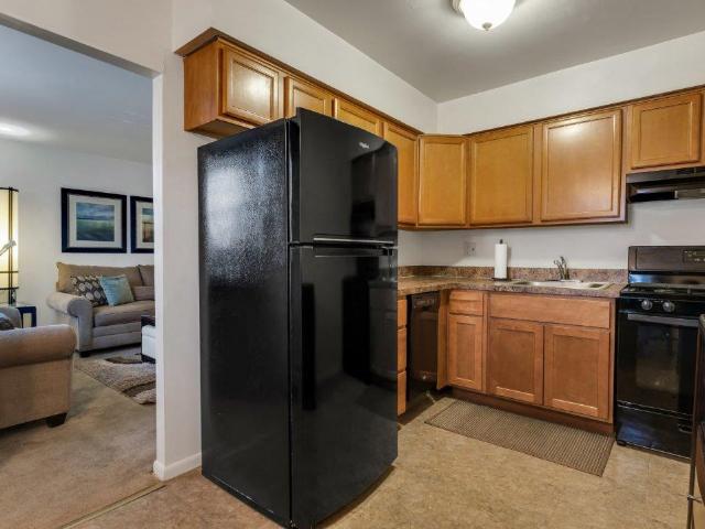 Congress Apartment Homes Two Bedroom 1.5 Bath 829 sqft