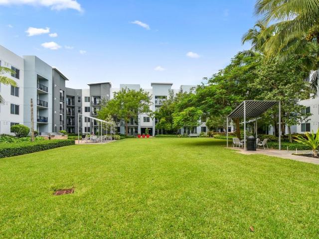 Congress Grove 1 Bedroom Apartment for Rent at 250 Congress Park Dr, Delray Beach, FL 33445