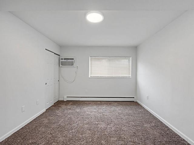 Congress Run Apartments 1 Bedroom Apartment for Rent at 375 W Galbraith Rd, Cincinnati, OH 45215 Hartwell
