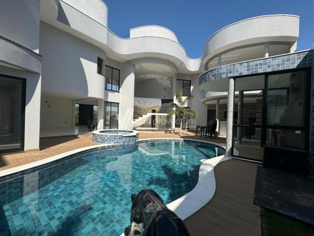 Conheça a Casa dos Seus Sonhos: Uma Joia Rara no Swiss Park, Campinas/SP
