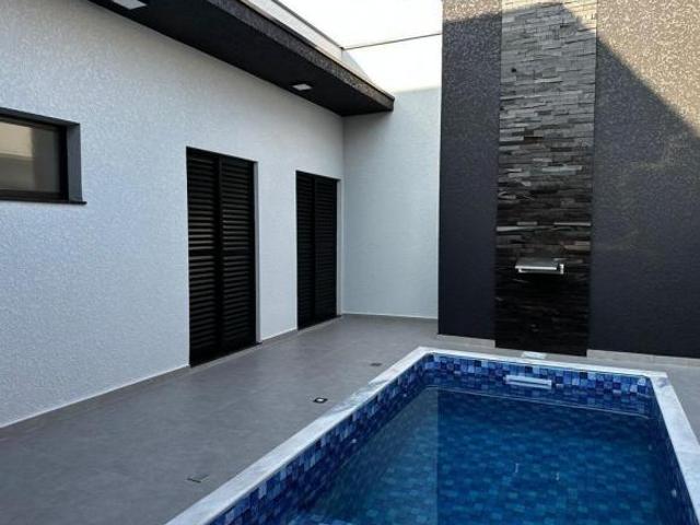 Conheça essa incrível casa com 3 suítes