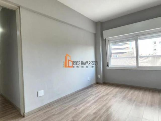 CONHEÇA ESSE AMPLO APARTAMENTO COM 3 DORMITÓRIOS