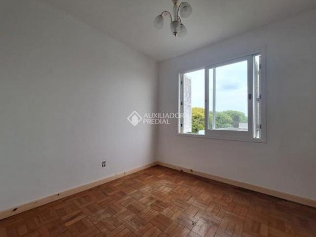 Conheça esse apartamento de 3 dormitórios e vaga totalmente reformado no Sarandi no Ed. Cruz Alta