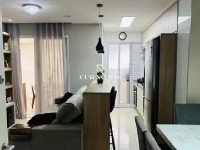 Conheça esse apartamento à venda na Barra Funda, com 2 quartos, 1 vaga e varanda gourmet