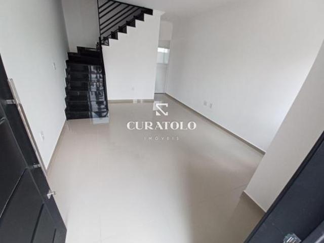 Conheça esta casa nova à venda no Sacomã, com 3 quartos, 3 vagas e área gourmet