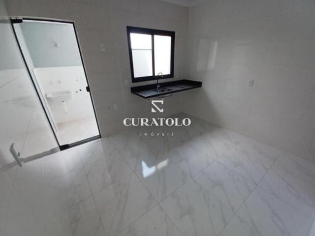 Conheça esta casa nova à venda no Sacomã, com 3 quartos, 3 vagas e área gourmet