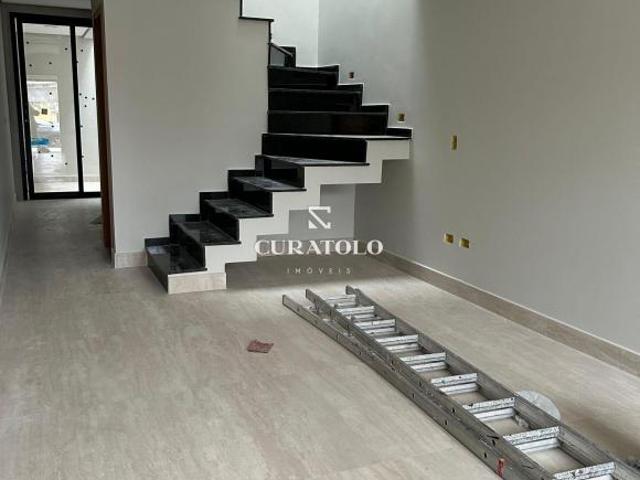 Conheça esta linda casa nova à venda na Vila Tolstoi, de 100 m², com 2 quartos, 1 vaga e quintal, el