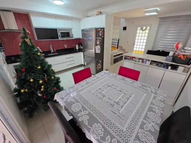Conheça já esta incrível casa em condomínio à venda em Hortolândia SP, no Jardim Interlagos! 2 quart