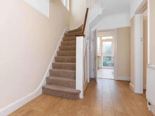 Conifer Gardens, London, SW16 2TY, United Kingdom | 3 bed house for rent #140544256 | Rentberry