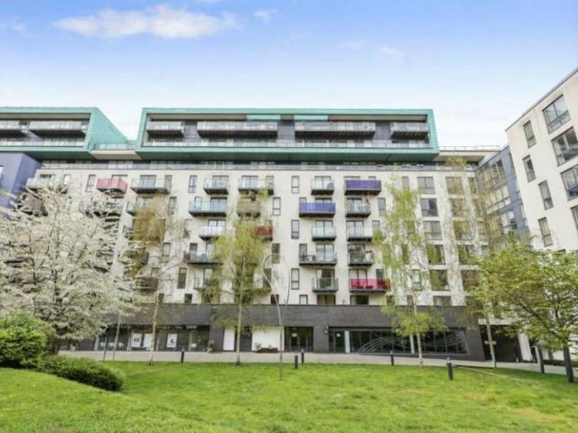 Conington Road, Lewisham, London, SE13 1 bed flat to rent £1,800 pcm £415 pw