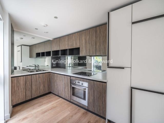 Conington Road, Lewisham, London SE13, 2 bed flat to rent, £2,050 pcm | PrimeLocation