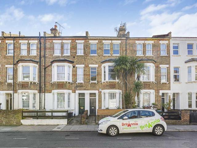 Coningham Road, London W12 1 bed flat to rent £2,000 pcm £462 pw