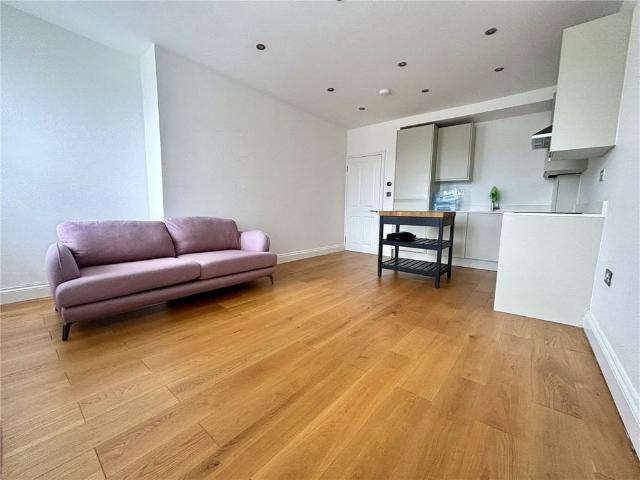 Coningham Road, London, W12 8BP