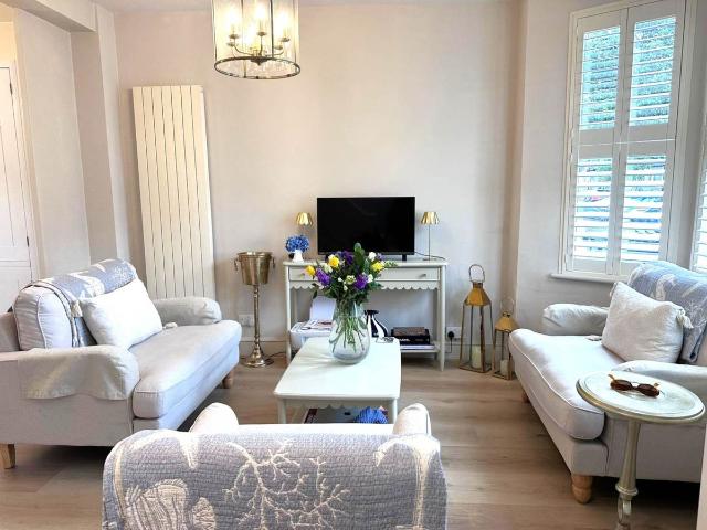 Coningsby Road, Ealing W5, Room to rent, £950 pcm | PrimeLocation