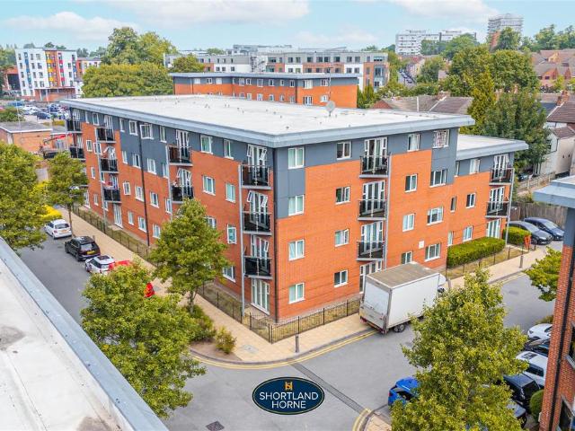 Conisbrough Keep, Coventry CV1 2 bed apartment to rent £1,050 pcm £242 pw
