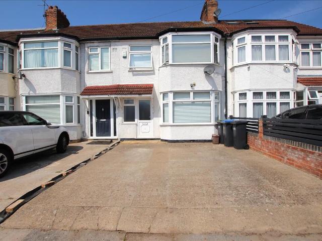 Coniscliffe Road, London N13, 3 bed terraced house to rent, £2,200 pcm | PrimeLocation
