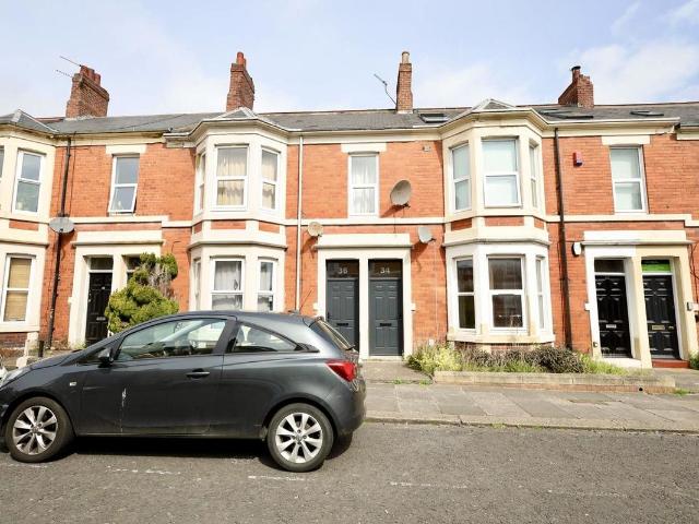 Coniston Avenue, Jesmond, Newcastle Upon Tyne NE2, 3 bed flat to rent, £1,755 pcm | PrimeLocation