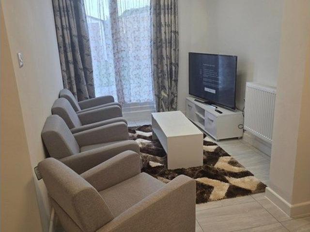 Coniston Close, Erith DA8, Room to rent, £600 pcm | PrimeLocation