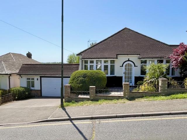 Coniston Road, Barnehurst. 3 bed detached house to rent £2,400 pcm £554 pw
