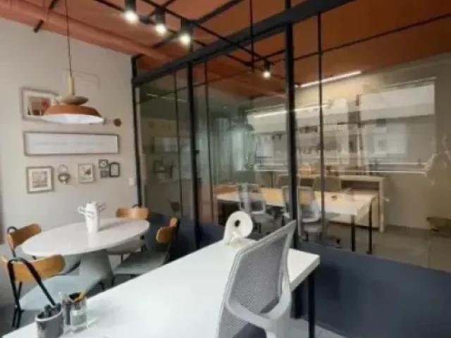 Conj. comercial moema pássaros sp