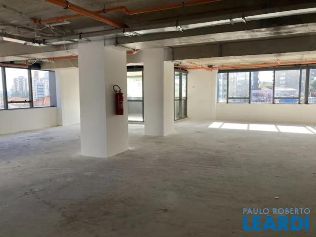Conj. comercial pinheiros sp