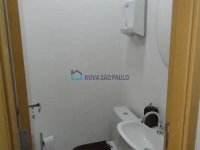 Conj. Comercial Próximo ao metrô Saúde