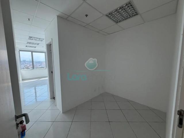 Conj. Comercial / Sala para Locação em Macaé/RJ Imbetiba