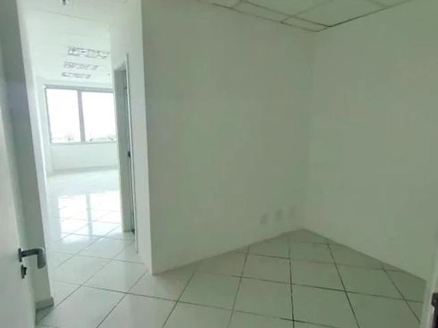 Conj. Comercial / Sala para Locação em Macaé/RJ Imbetiba