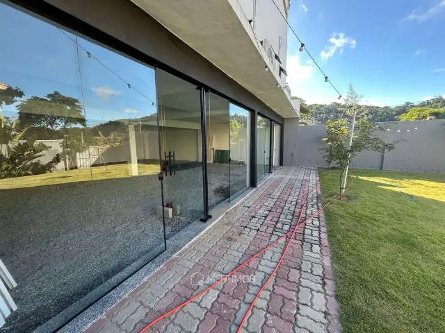 Conj. Comercial / Sala para Locação em Macaé/RJ Lagoa