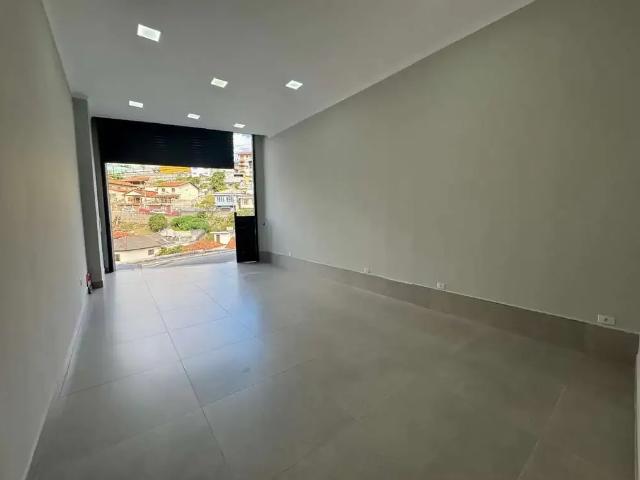 Conj. Comercial / Sala para Locação em Mairiporã/SP Centro