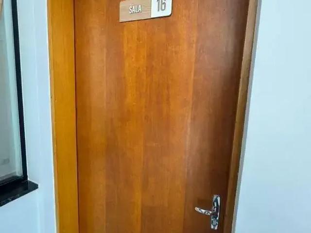 Conj. Comercial / Sala para Locação em Mairiporã/SP Centro