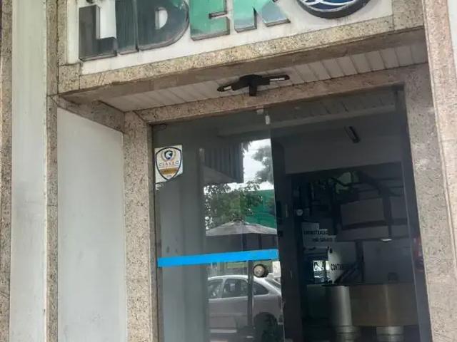 Conj. Comercial / Sala para Locação em Maringá/PR Zona 04