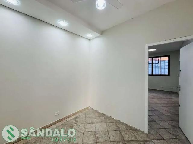 Conj. Comercial / Sala para Locação em Maringá/PR Zona 04