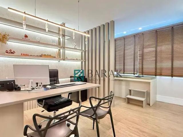Conj. Comercial / Sala para Locação em Maringá/PR Zona 05