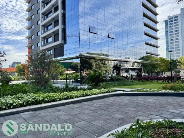 Conj. Comercial / Sala para Locação em Maringá/PR Zona 01