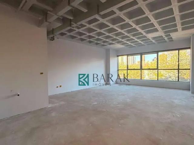 Conj. Comercial / Sala para Locação em Maringá/PR Zona 01