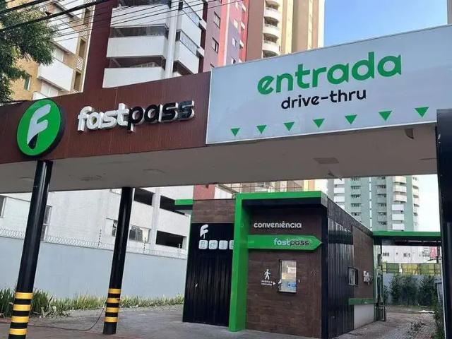 Conj. Comercial / Sala para Locação em Maringá/PR Zona 01