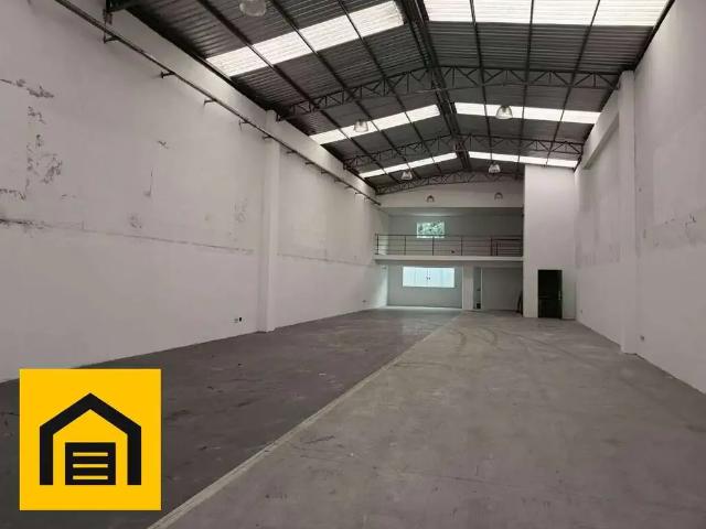 Conj. Comercial / Sala para Locação em Mauá/SP Jardim Maringá