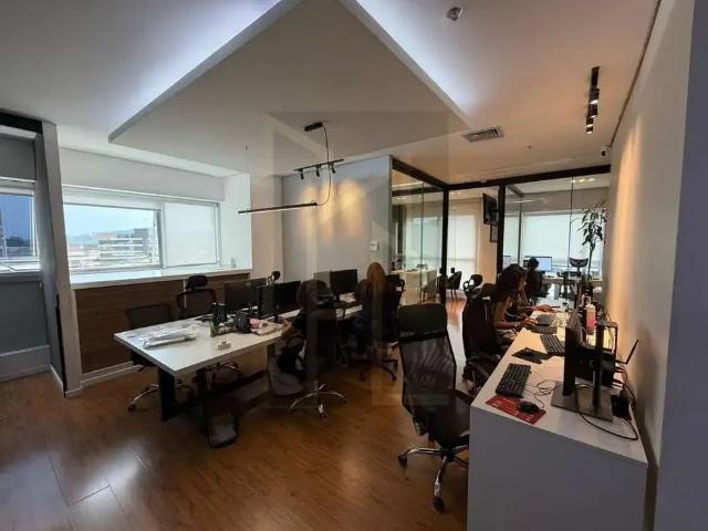 Conj. Comercial / Sala para Locação em Mogi das Cruzes/SP Vila Mogilar