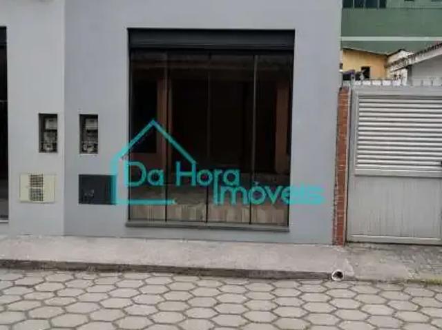 Conj. Comercial / Sala para Locação em Mongaguá/SP Centro